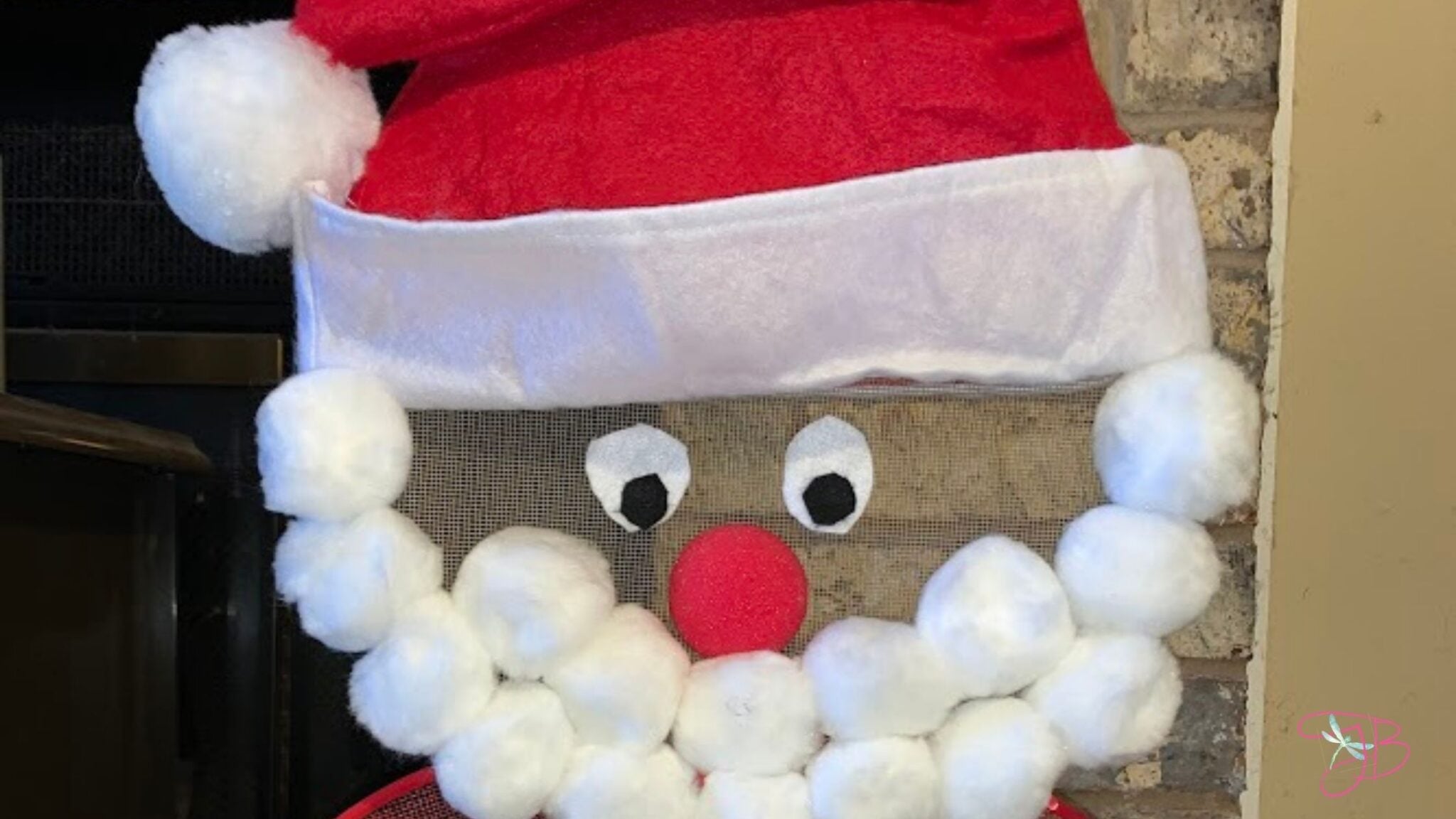 DIY Splatter Screen Santa For A Cozy Texas Christmas Cabin Weekend