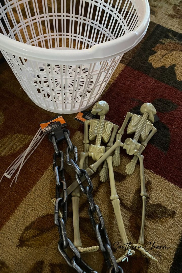 DIY Skeleton Cage For Halloween